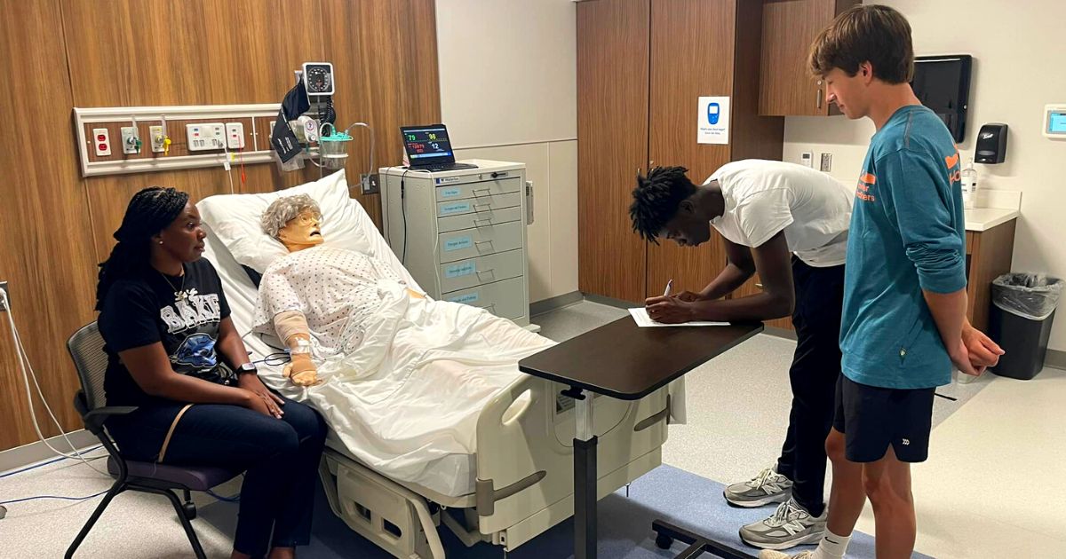 29 Southeastern PA High School Students Are Examining Health Care ...