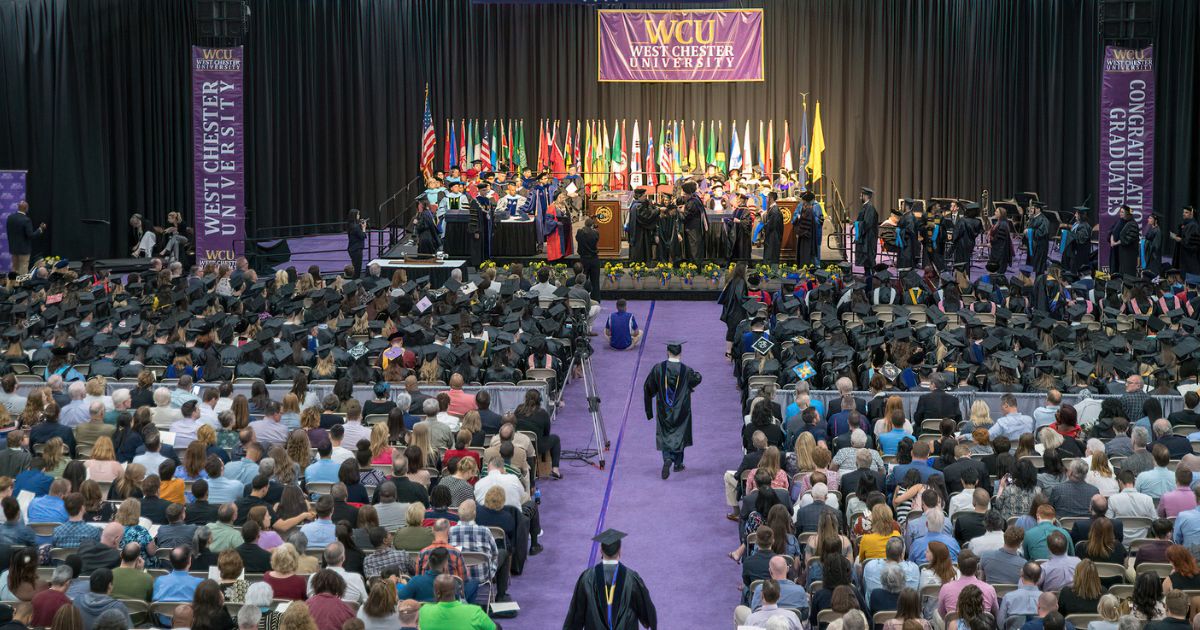 More than 1,000 to Graduate at Winter Commencement Ceremonies - WCU of PA